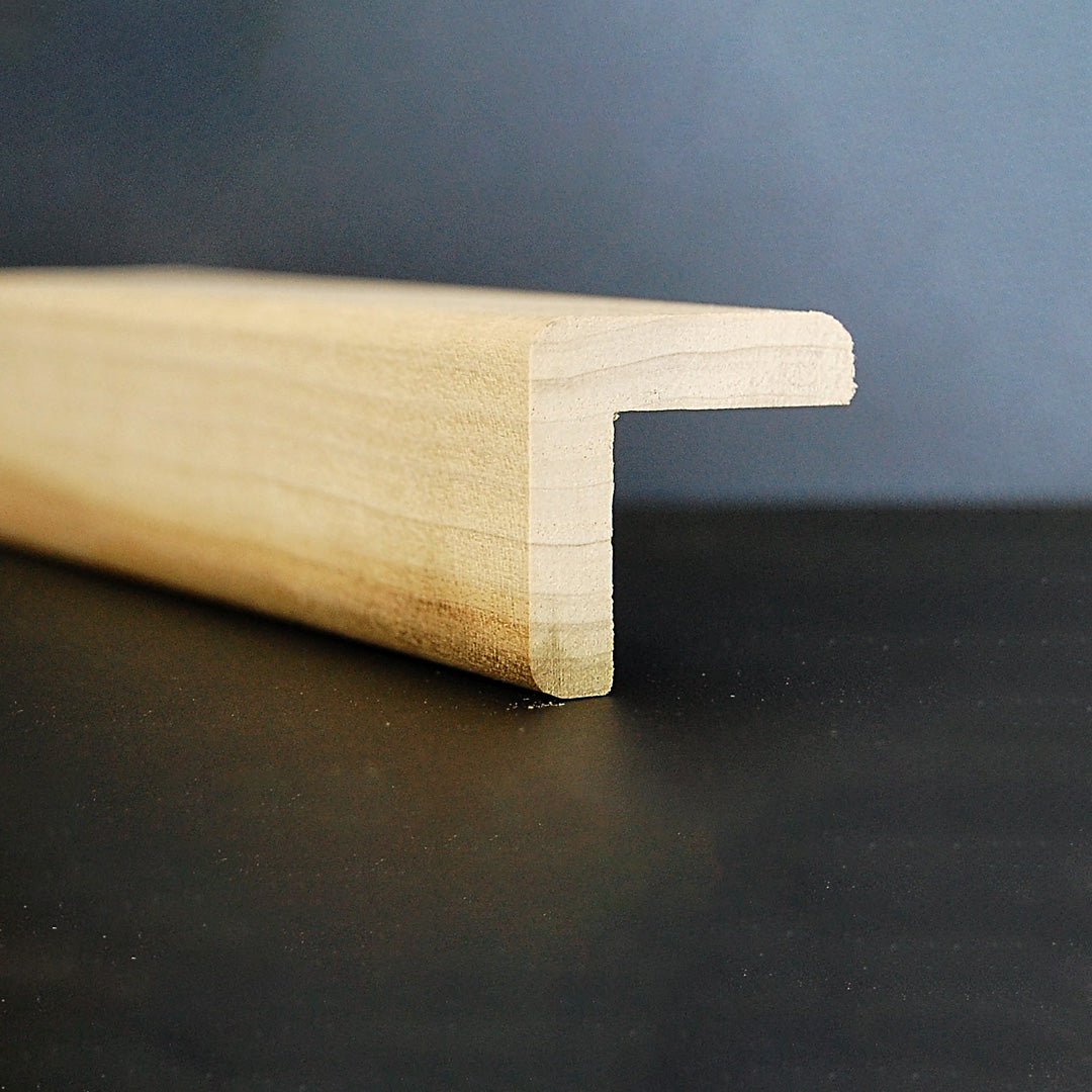 1-1/4" x 1-1/4" Poplar Outside Corner Trim — Cambridge Crown and Trim